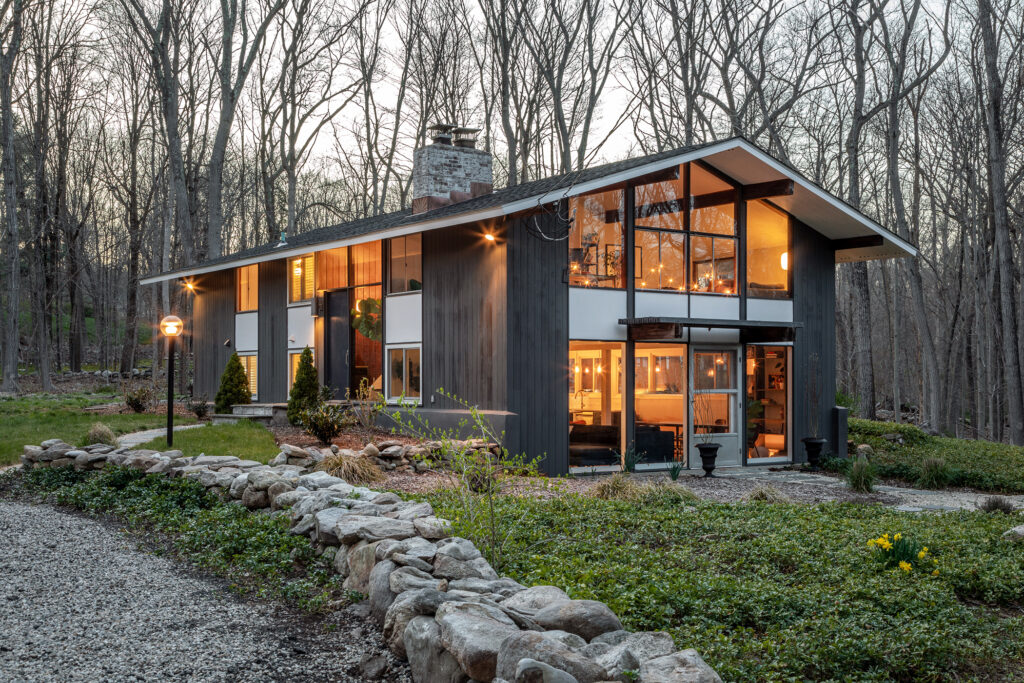 HUTS: Thoughtfully-designed, Highly-customizable Modern Cabins – ESCAPE ...